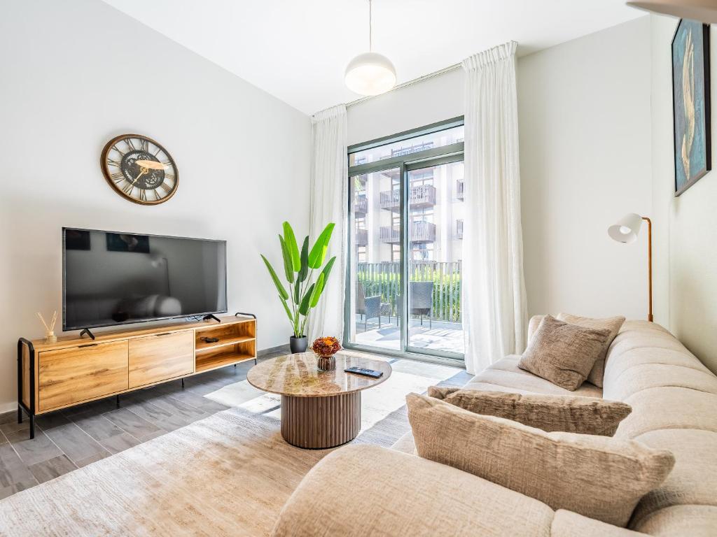 Modern Elegance -1BR- Belgravia Square JVC, Dubai (preços atualizados ...