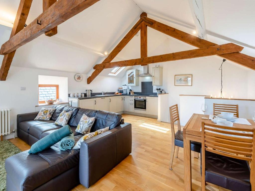 2 bed property in Okehampton 55224, Northlew (updated prices 2026)