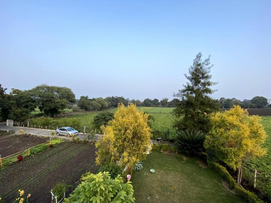 Khade Family Farm, Simrol (aktualisierte Preise für 2025)