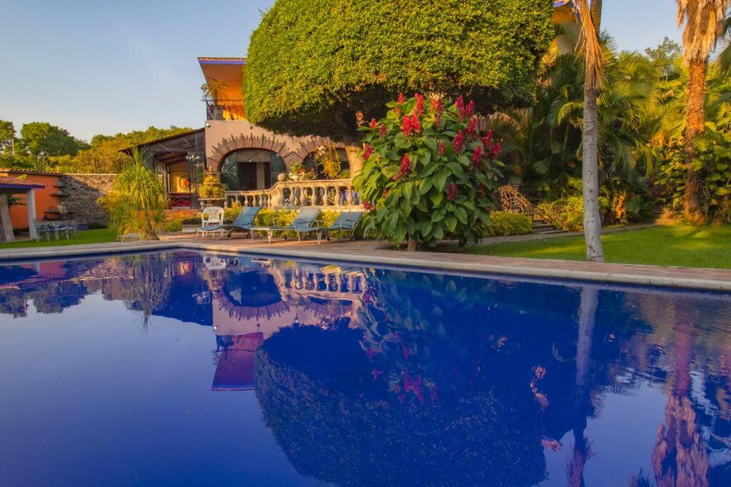 ¡Nueva! Bamboo Quinta Maravilla (Alberca & Billar), Джутепек – Обновени ...