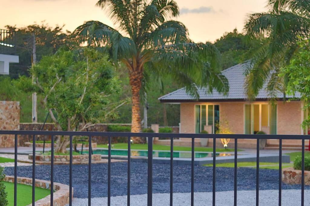 Arom Pool Villa Pattaya 2, Na Jomtien (updated prices 2025)