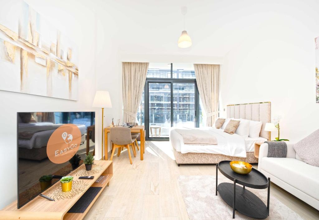EasyGo - Azizi Riviera 17 Studio with Balcony, Dubai (updated prices 2025)