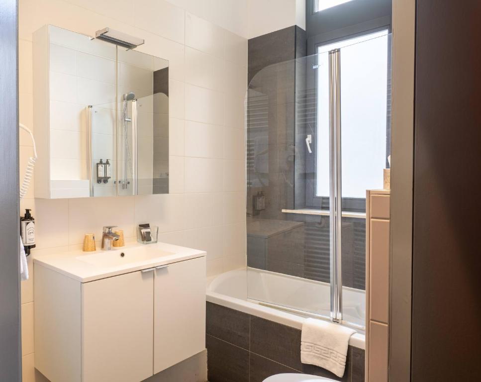 Hotel Gravensteen, Ghent (updated prices 2025)