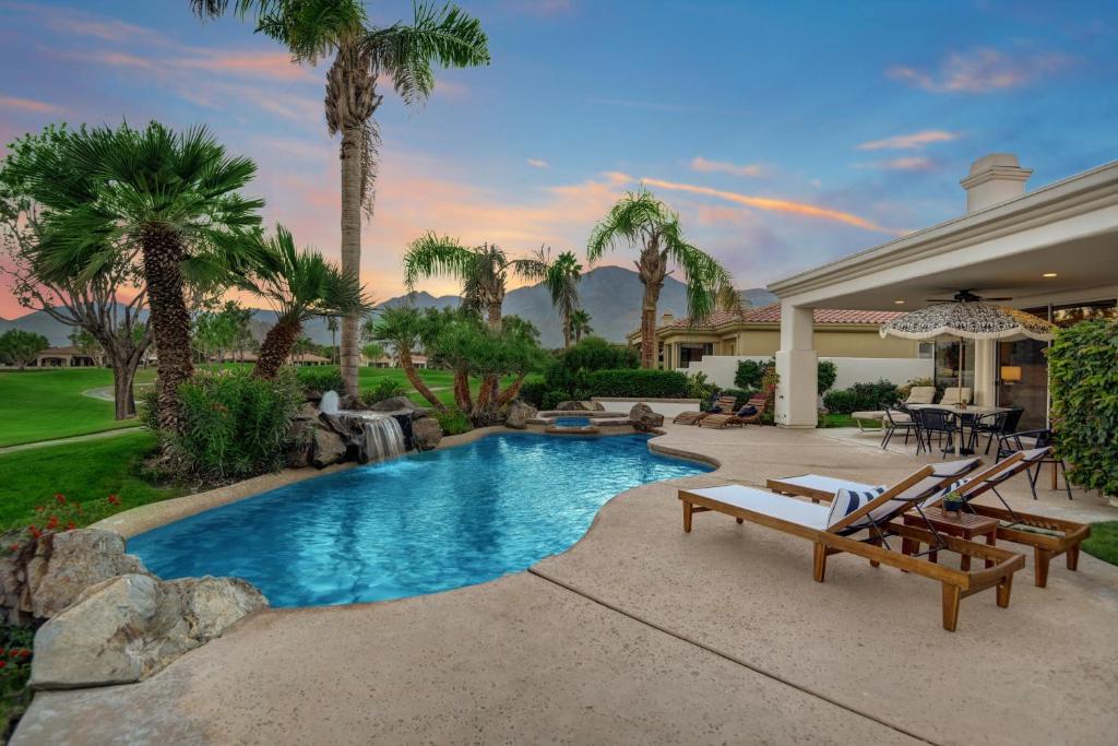 PGA113 Chic PGA West Oasis Pool Home, La Quinta (precios actualizados 2026)