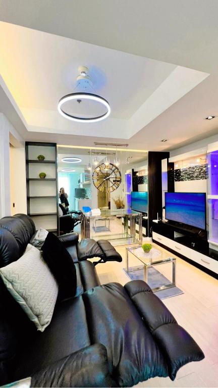 2bedrooms, Azure Staycation - beach view, Manila (precios actualizados ...