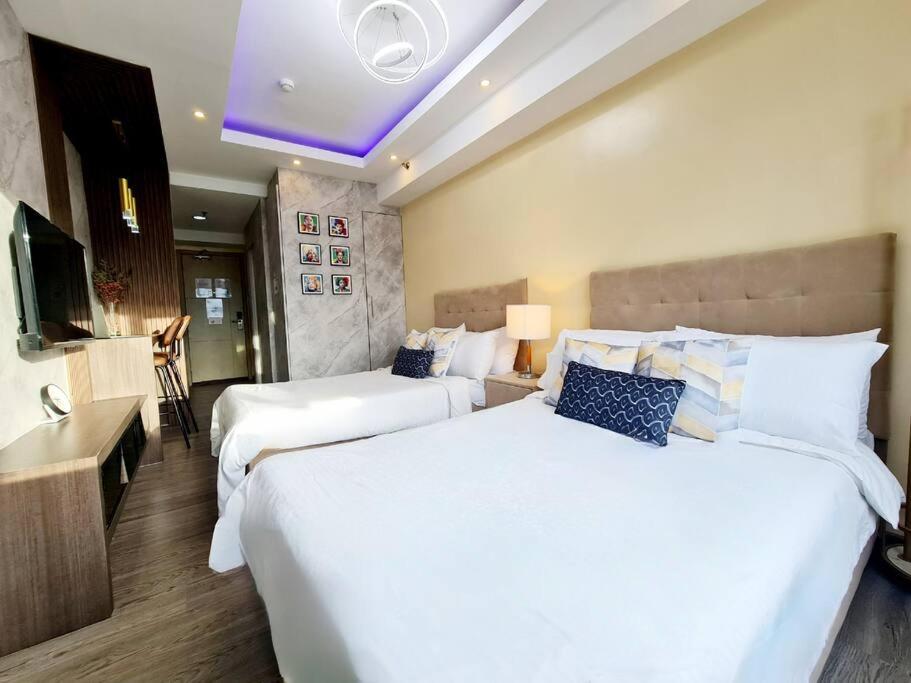 Overlooking MOA 2 beds hotel like condo Fastnet, Manila (updated prices ...