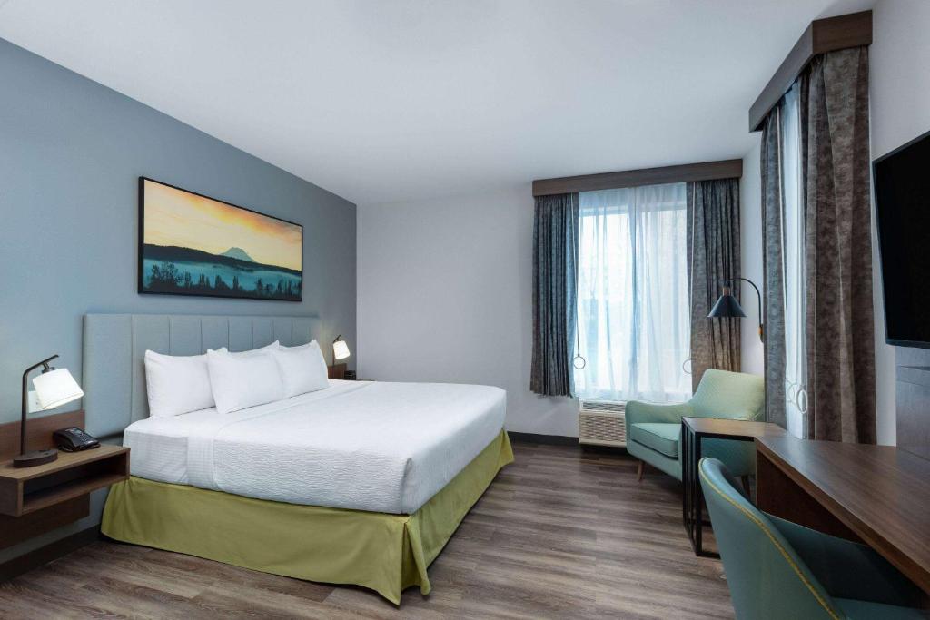 La Quinta Inn & Suites by Wyndham Centralia, Centralia (updated prices ...