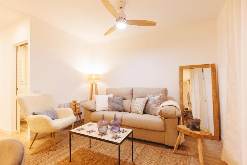 Bravissimo Auriga, Old town retreat, Girona (updated prices 2025)