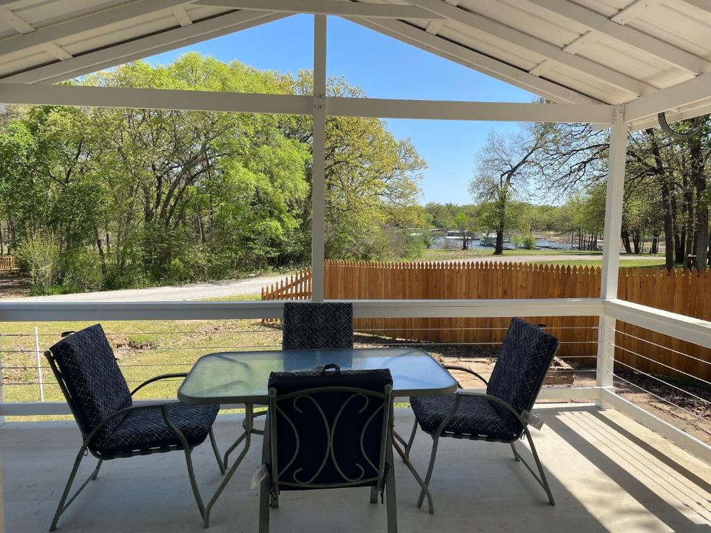 Bixby Cove Cabin #2, Porum (updated prices 2025)