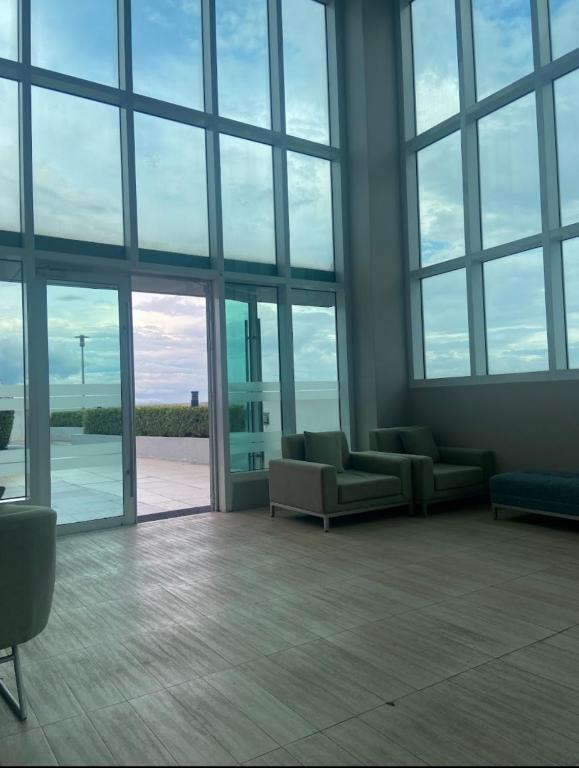 The Beacon Makati, Manila (updated prices 2025)