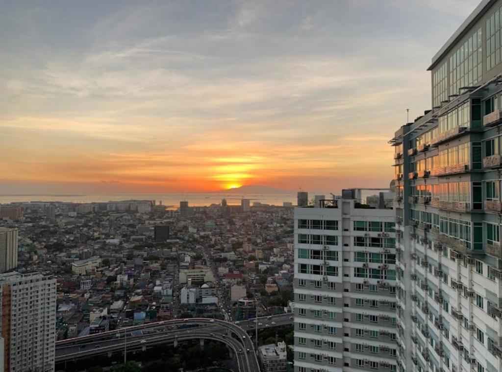 The Beacon Makati, Manila (updated prices 2025)