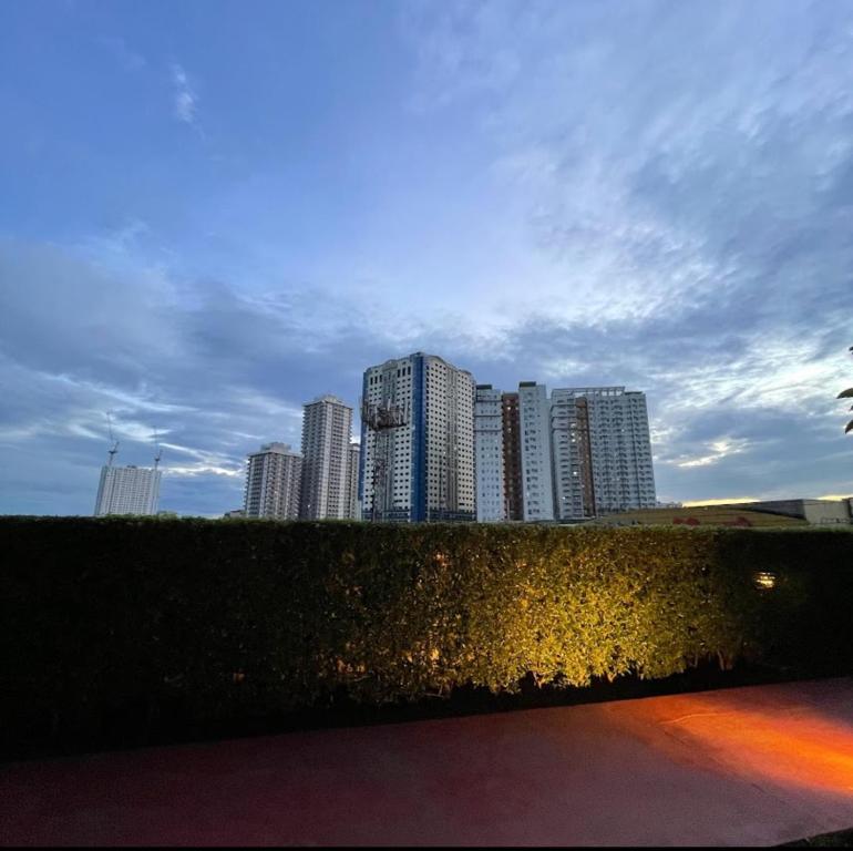 The Beacon Makati, Manila (updated prices 2025)