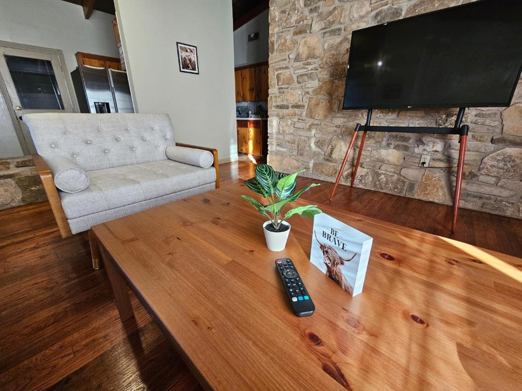 Cozy 3 bedrooms house near Fort Cavazos, Copperas Cove (updated prices ...