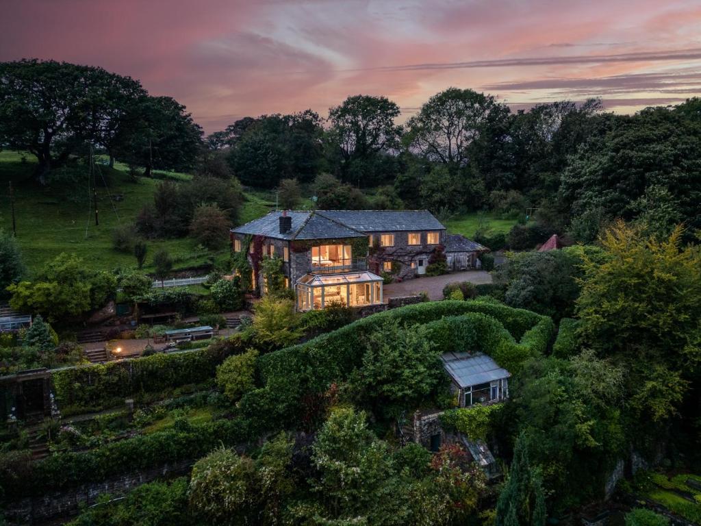 9 Bed in Cockermouth SZ570, Bridekirk (updated prices 2025)