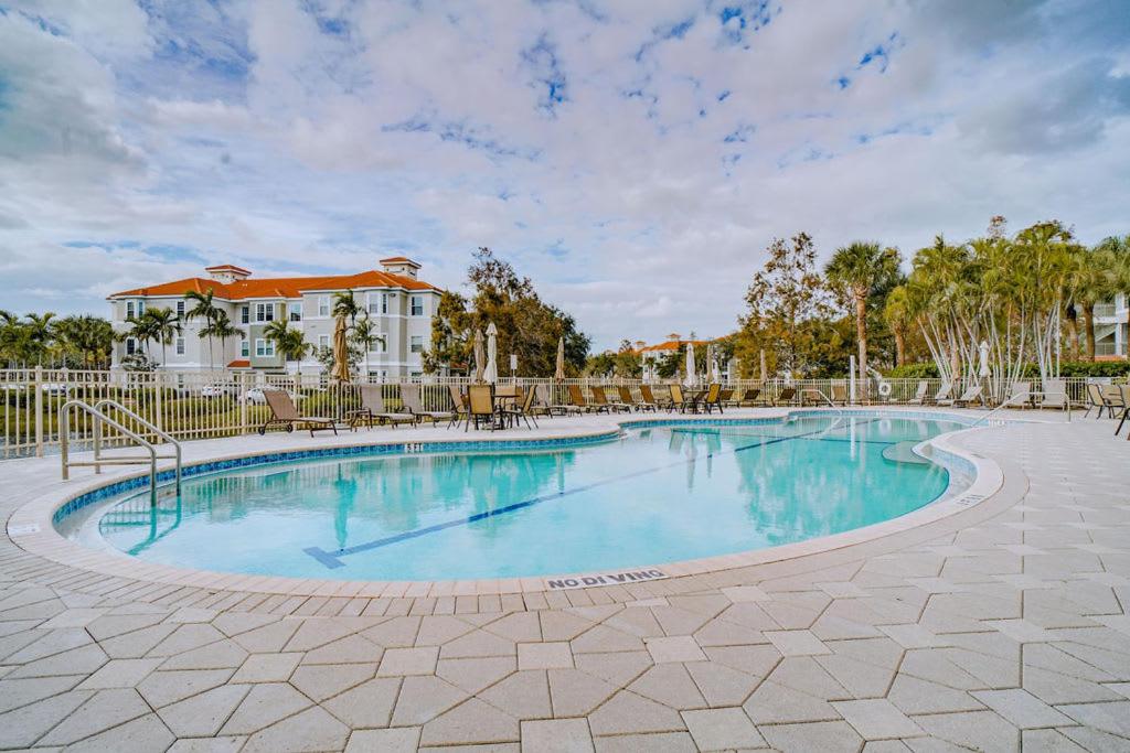 Beautiful Home: Pool Tennis Court 2BR Condo, Bonita Springs (updated ...
