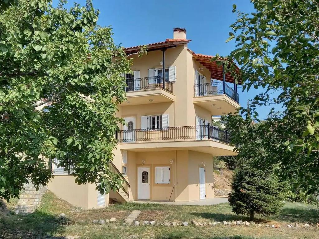 Παραδοσιακό ισόγειο διαμέρισμα με τζάκι κοντά στην Αράχωβα, Dhávlia ...