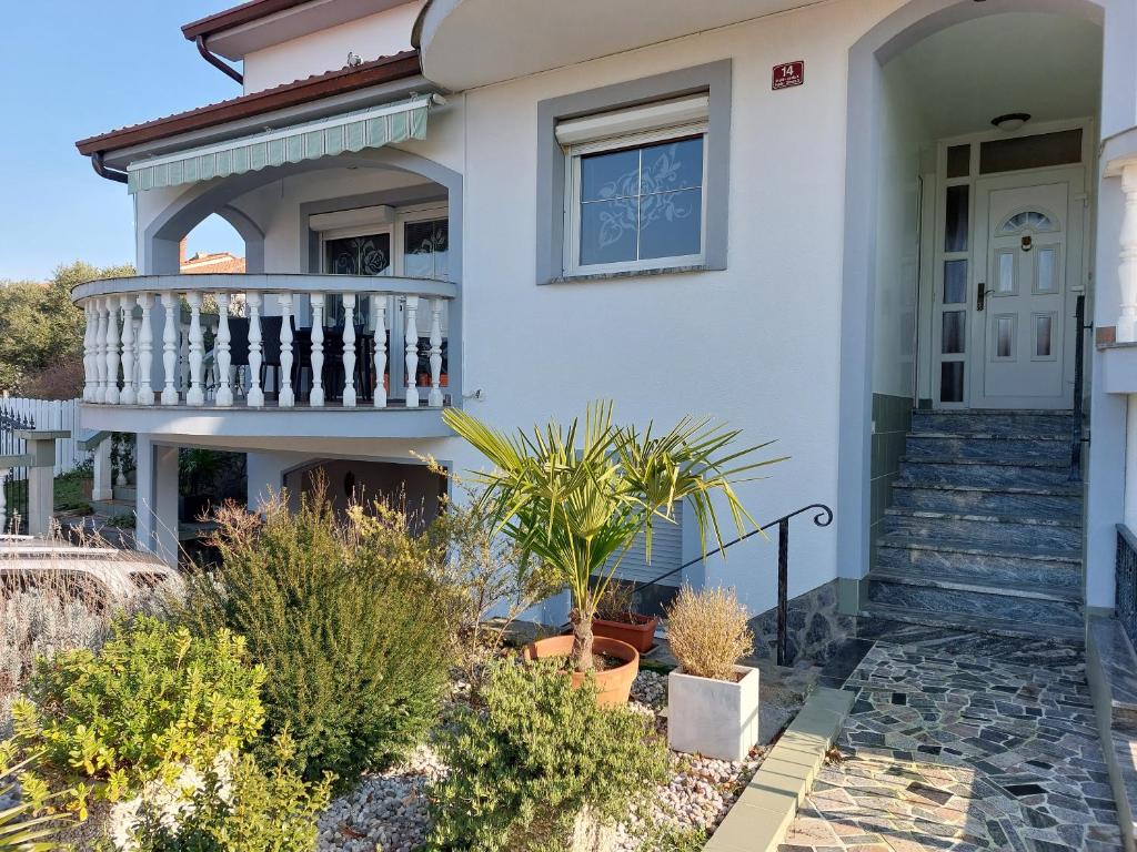 APARTMA SPACE, Bertoki (updated prices 2026)