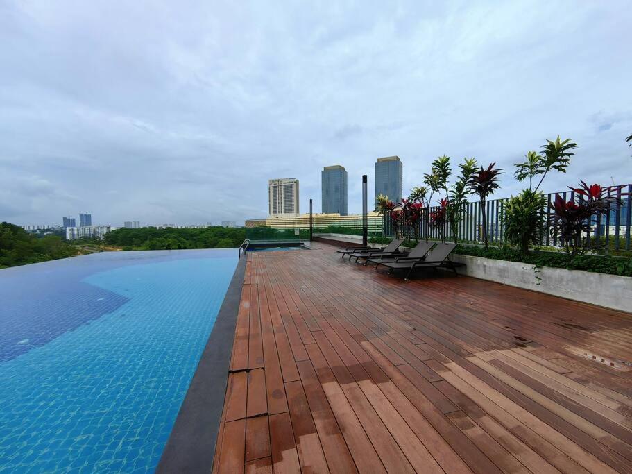 Southkey Mosaic 3BR, 1-7Pax Mid Valley View, Johor Bahru (updated ...