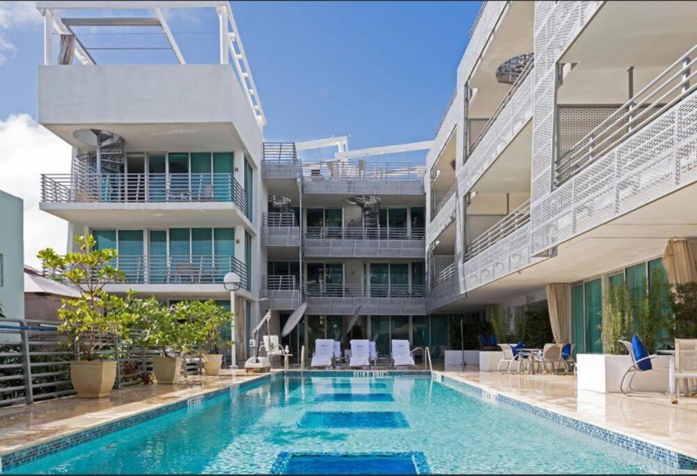 Stunning Getaway with Private Outdoor Roman Tub, Miami Beach (precios ...