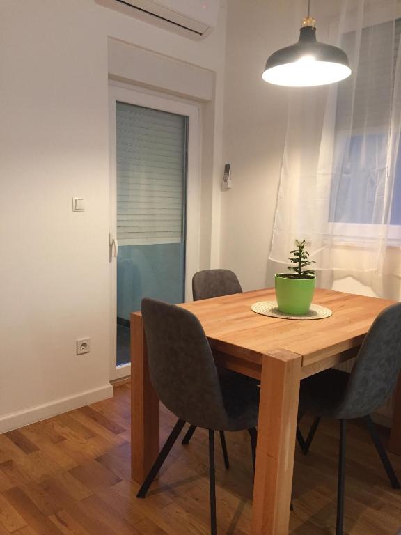 Velesajam, Zagreb (updated prices 2025)