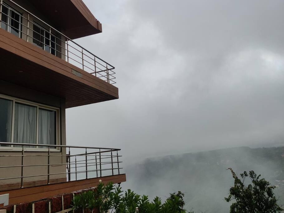 Misty Cliff Pachgani, Luxurious rooms with valley view, Panchgani ...