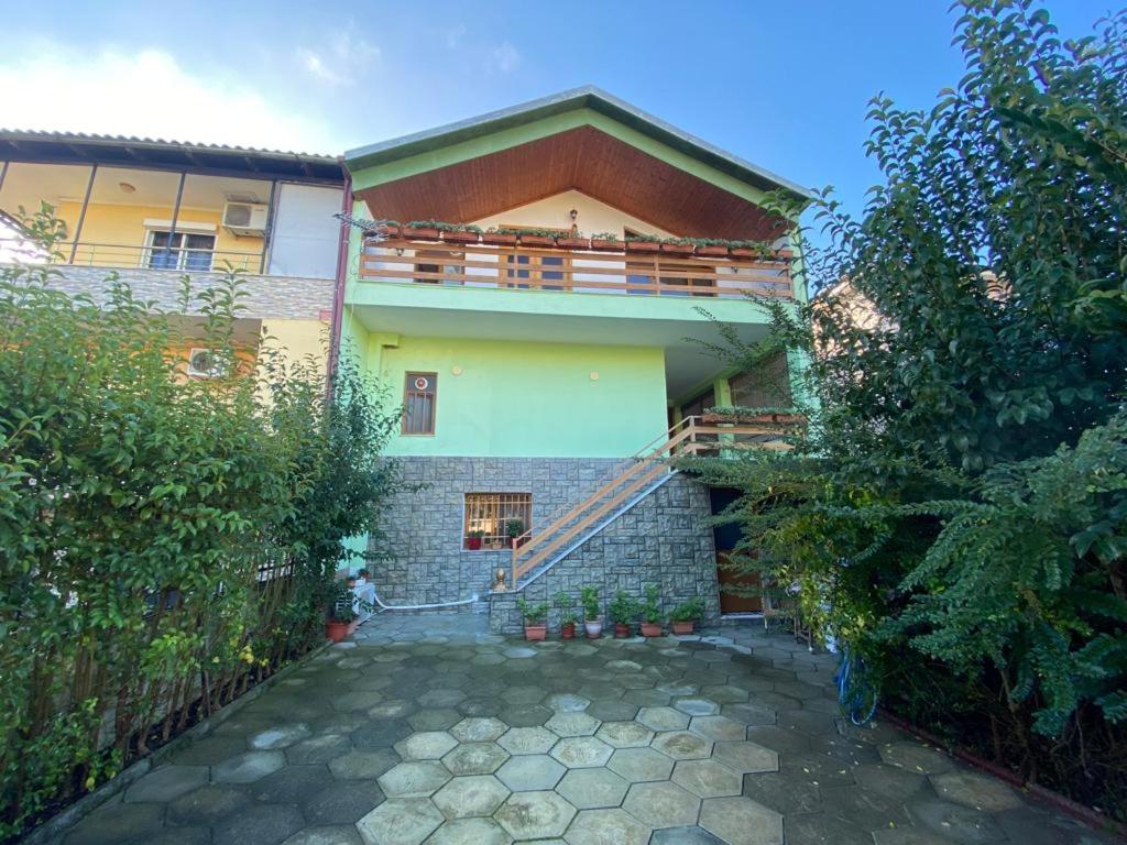 Vila Lumja, Tirana (updated prices 2026)