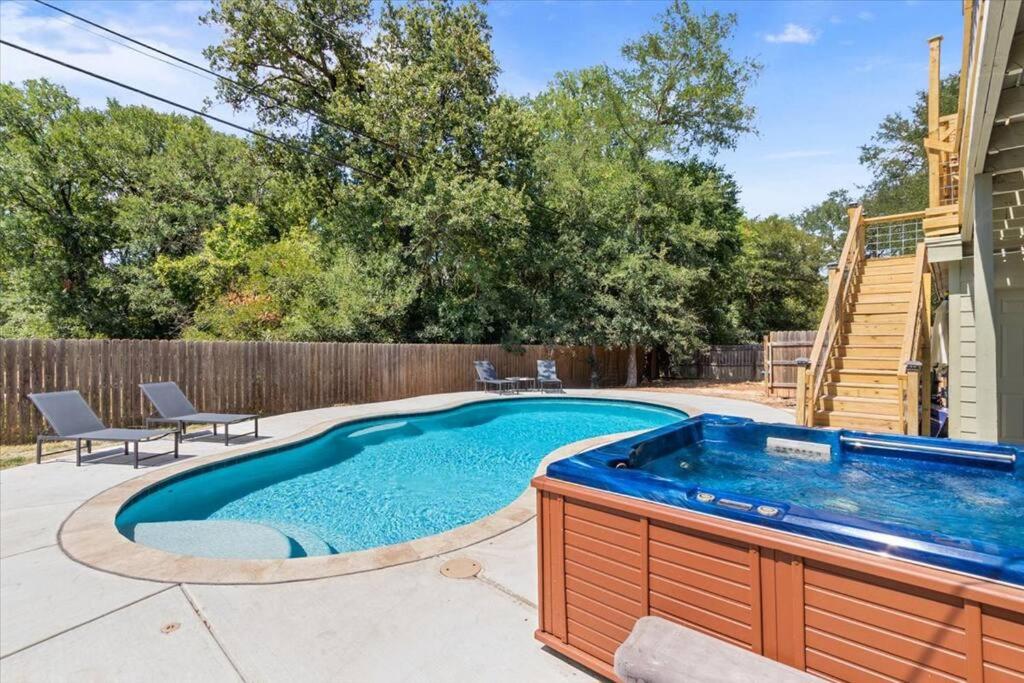 Texas Evergreen Oasis: WACO w/Pool, Spa & Games, Bellmead (updated ...