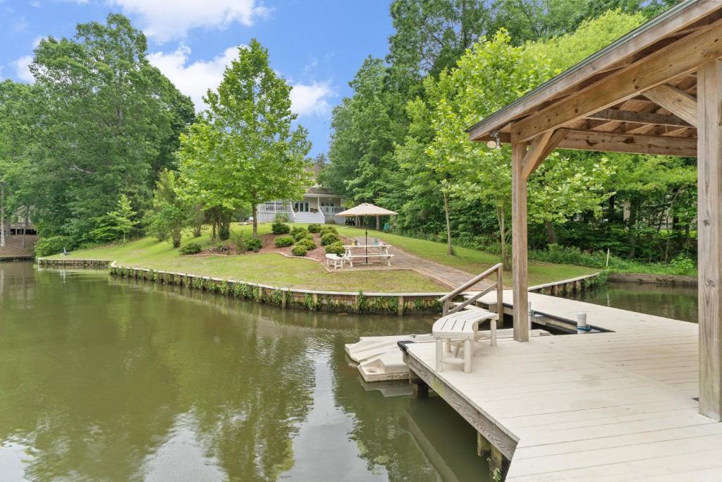 Lake Sinclair, Eatonton (updated prices 2026)
