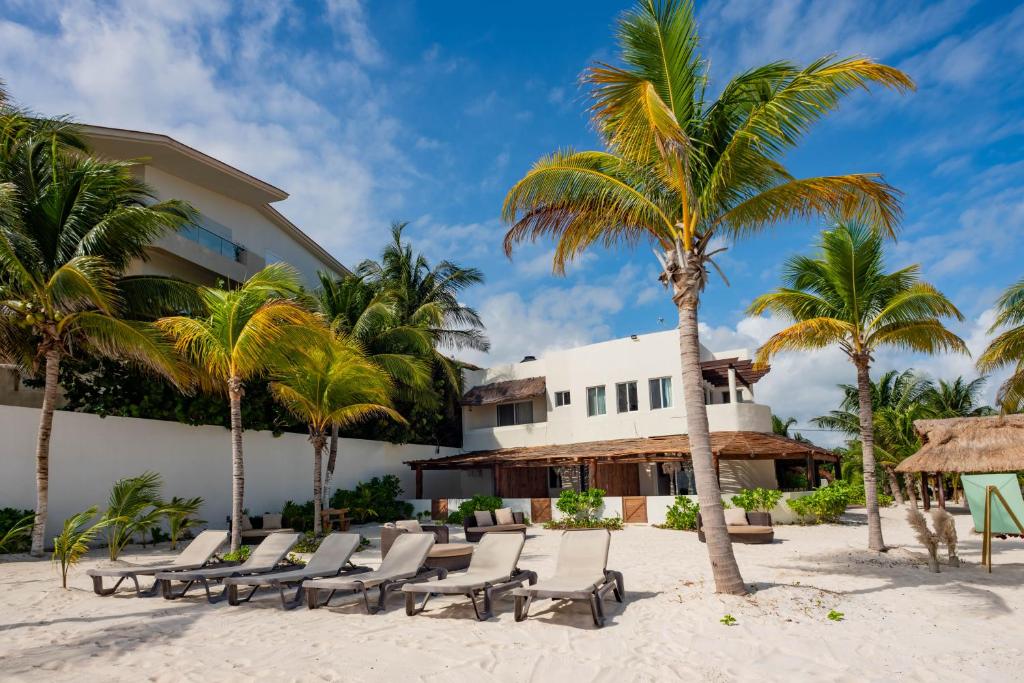 Villa Chantico luxury with private beach, Puerto Morelos (updated ...