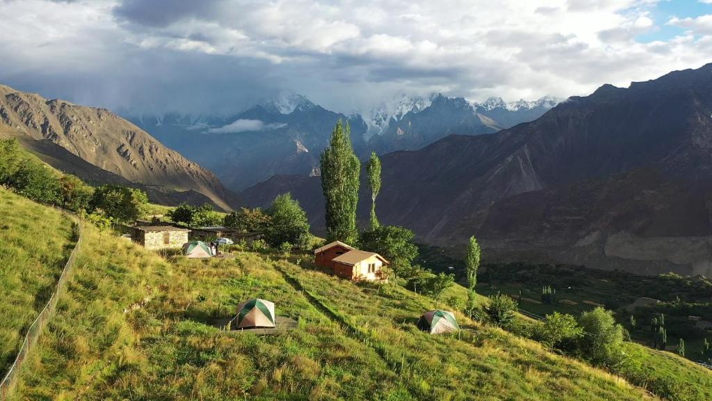 Destination Hotel Camp Leo Hopper Valley, Gilgit (updated prices 2025)
