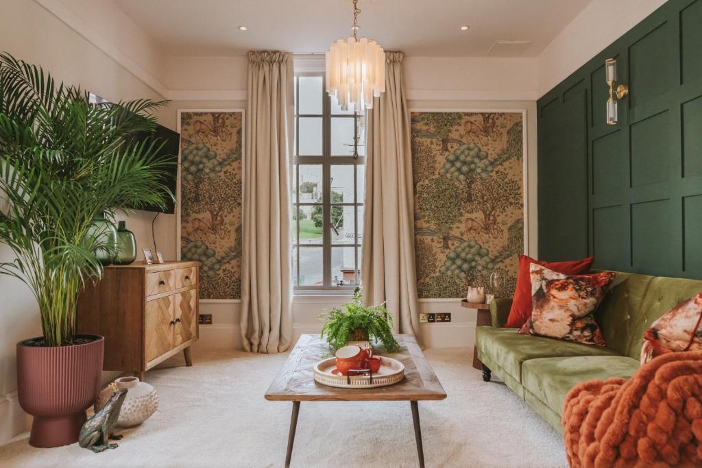 Luxury, Castle View Apartment! Free Spa , Windsor Town Centre, Windsor ...