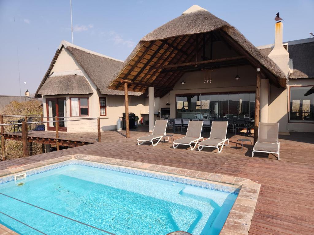 Mabalingwe - Moon rising (Pax 17), Mabula (updated prices 2024)