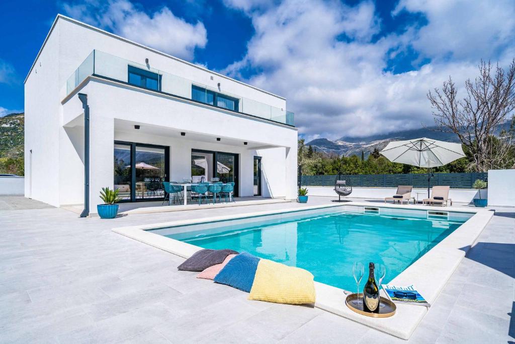 Hillside Rest, Čelopeci (precios actualizados 2025)