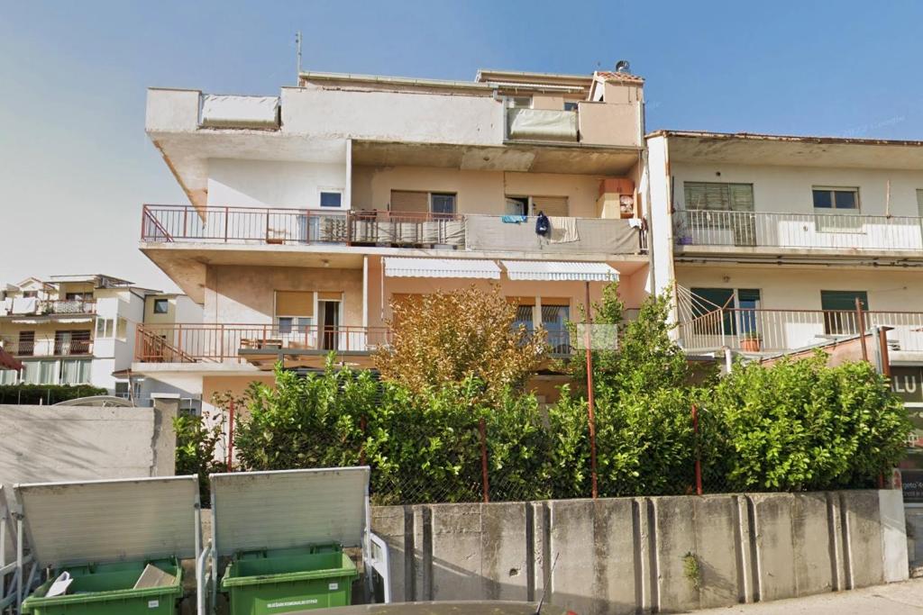 Apartments with a parking space Split - 22293, Split (updated prices 2024)