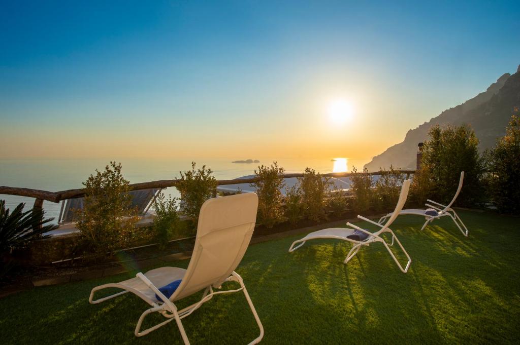 Aria di Mare,near elevator, few steps, parking, garden, Positano ...