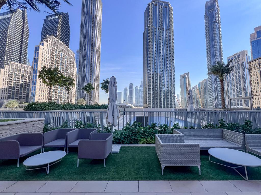 Wonderful 2BR Modernly Forte Tower Downtown, Dubai (updated prices 2026)