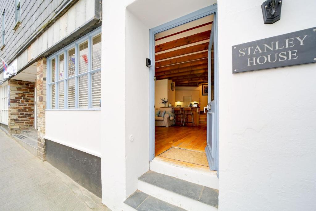 Stanley House, Port Isaac (updated prices 2025)