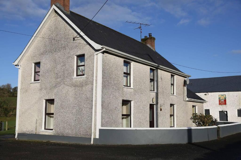 Farmhouse near Newtownstewart 3 bedrooms, Omagh (updated prices 2025)