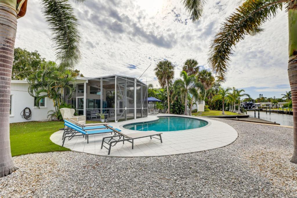 Modern Siesta Key Getaway with Private Pool!, Siesta Key (updated ...