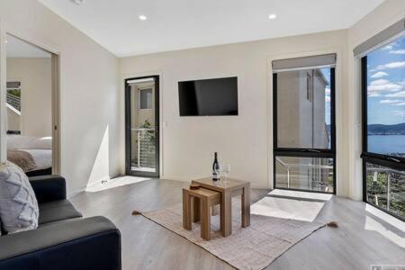 The View Studio Apartment Fully self-contained Sandy Bay, Sandy Bay ...
