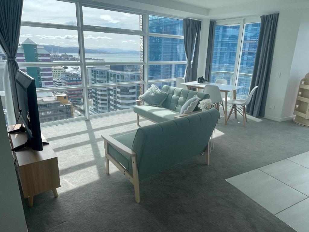 Harbor View Two Bedroom Apartment At Pinnacle, Wellington (updated ...