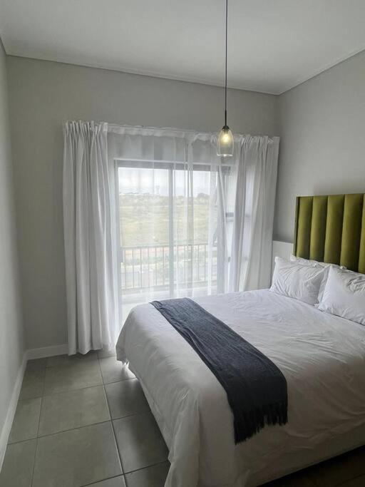 19 Elizabeth Place - Beautiful and spacious self catering 3 bedroom ...