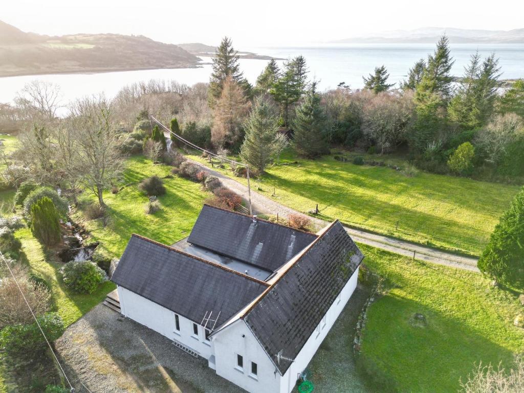 The Byre, Tayvallich (updated prices 2025)