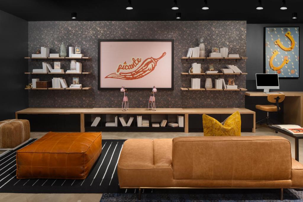 Moxy Houston Downtown, Houston (updated prices 2025)