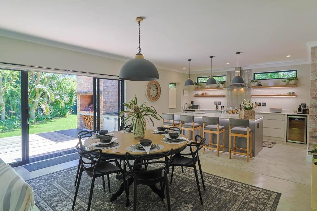 Saffron House, Hermanus (updated prices 2026)