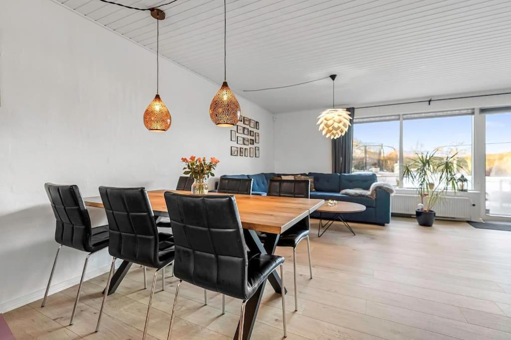 Nice and Cozy family house at Billund Center, Billund (updated prices 2025)