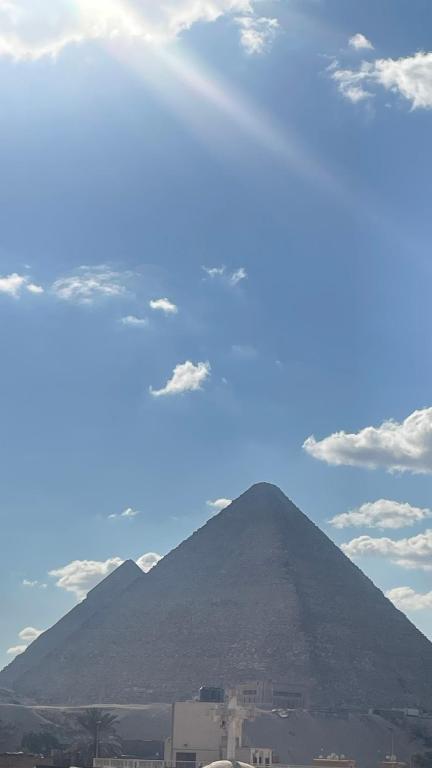 Sami Holiday Inn - pyramids view Rooftop, Cairo – Updated 2024 Prices