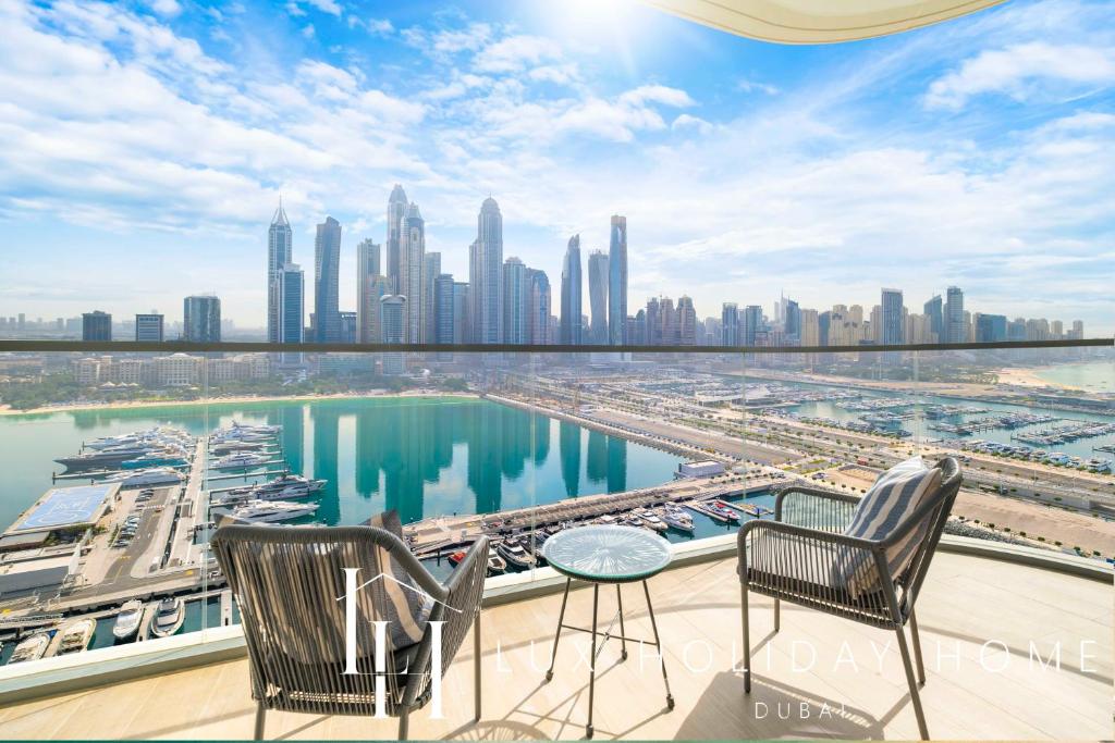 LUX The Marina Vista Beachfront Suite, Dubai (updated prices 2025)