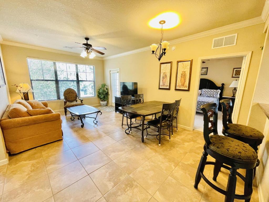 Bella Piazza Community, Pools, Gym And More!, Davenport (aktualisierte ...
