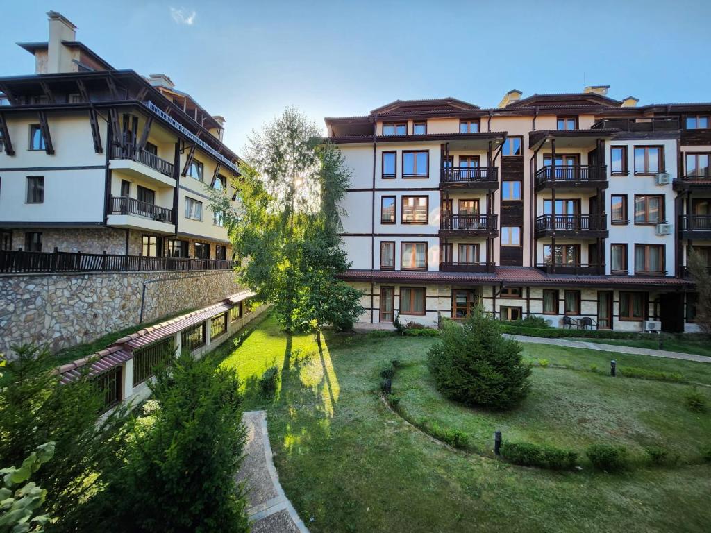 Luxury Downtown Appartment - 150m ski lift Gondola, Bansko (updated ...